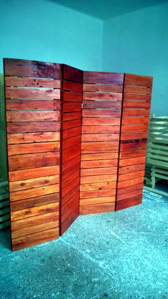 DIY Upcycled Pallet Room Divider - Pallets Pro